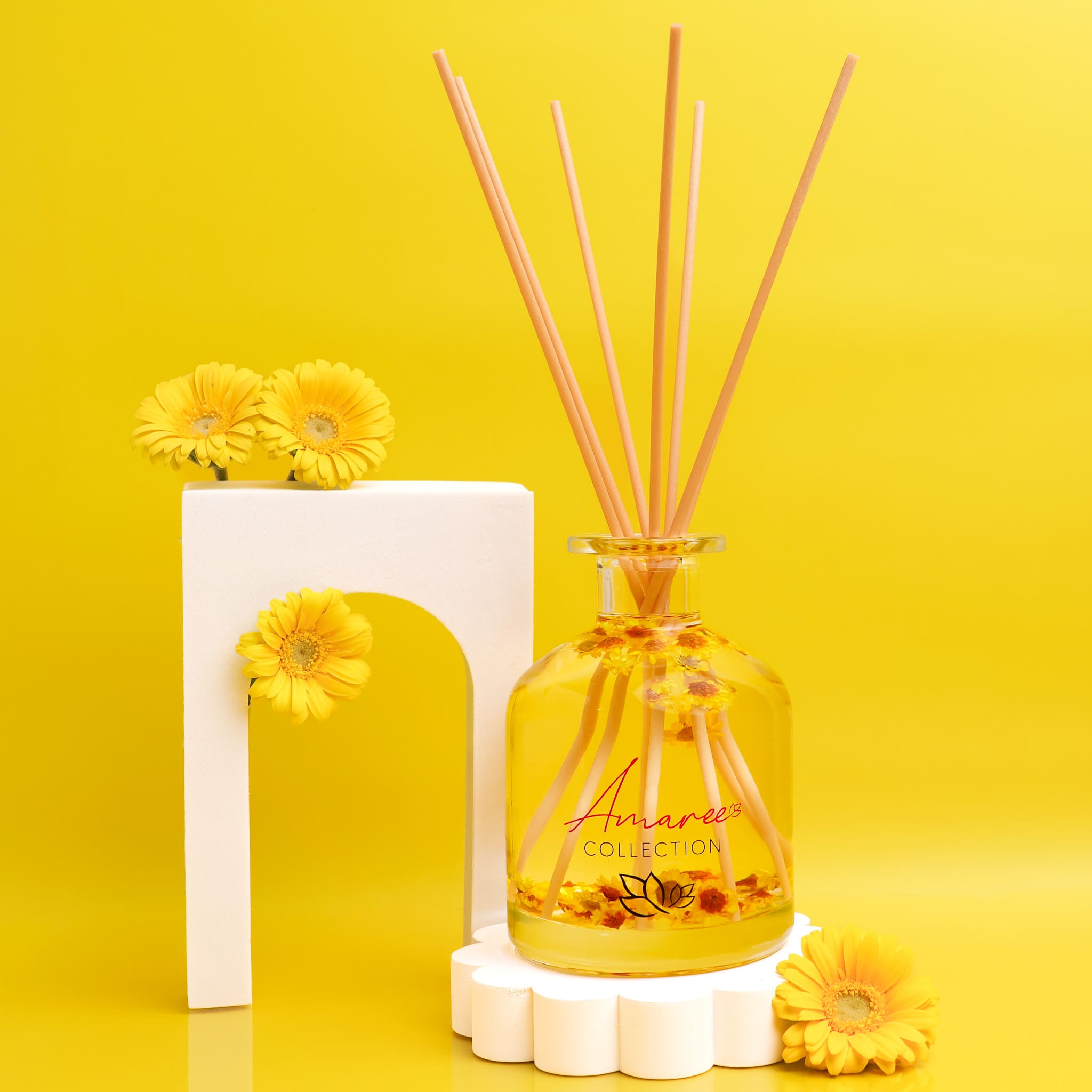 Vanilla Patchouli & Sandalwood Reed Diffuser with Flowers | Amaree ...